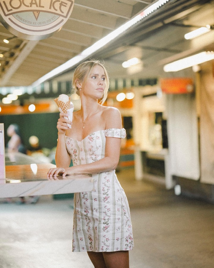 Picture of Claire Holt