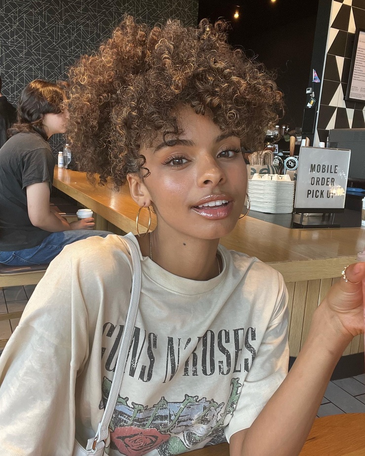 Picture of Ally Renee