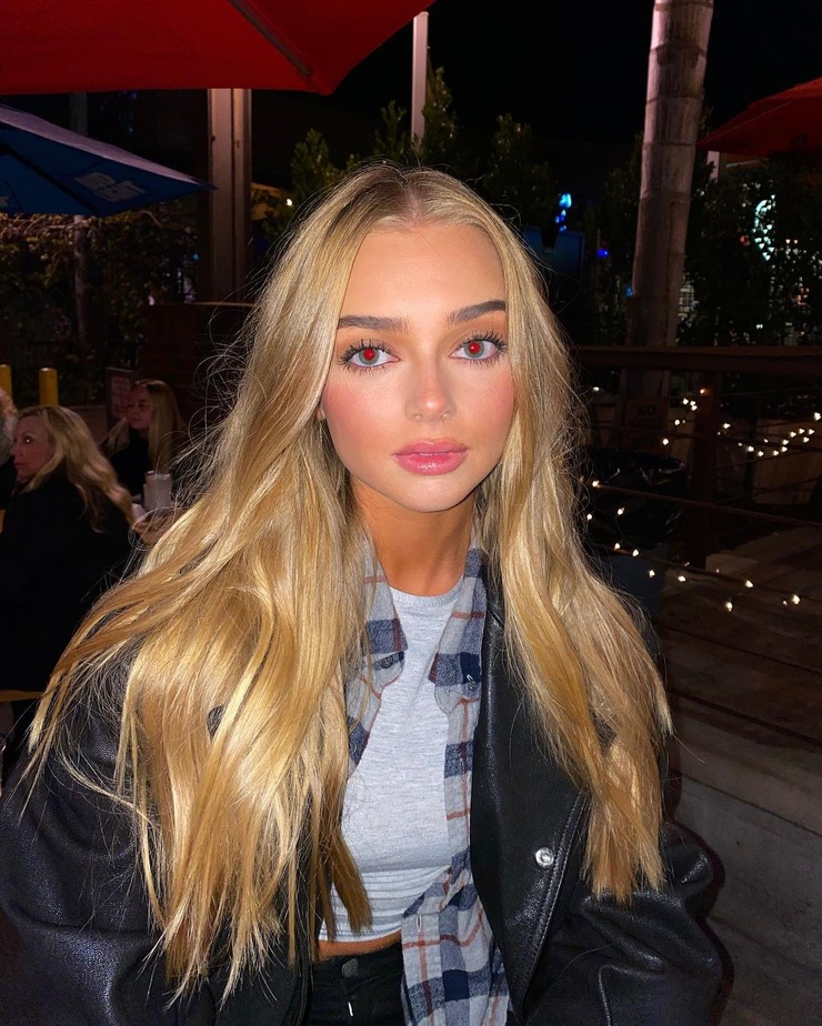 Picture of Samantha Riehl