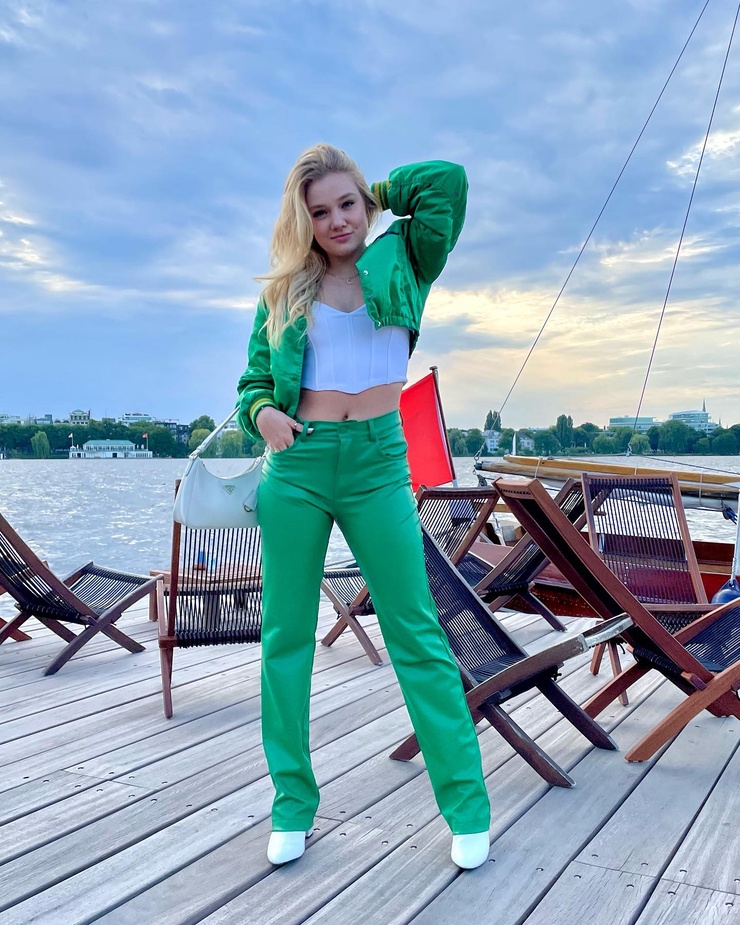 Picture of Chiara Tews