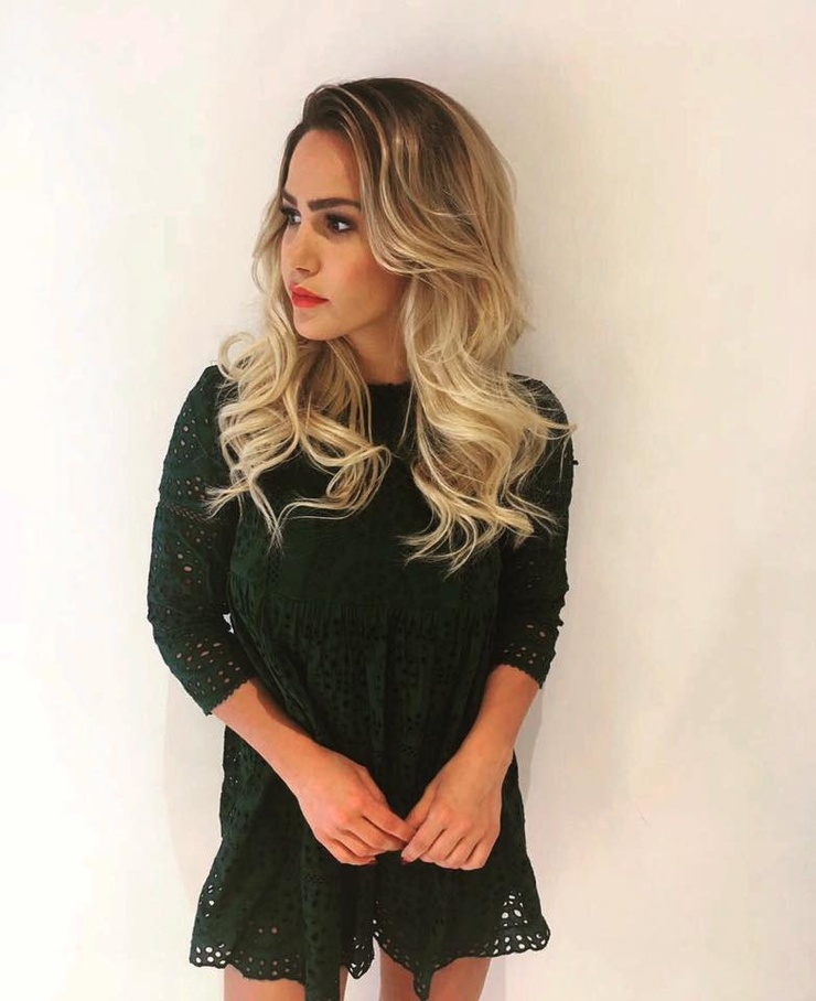 Angelina Heger image