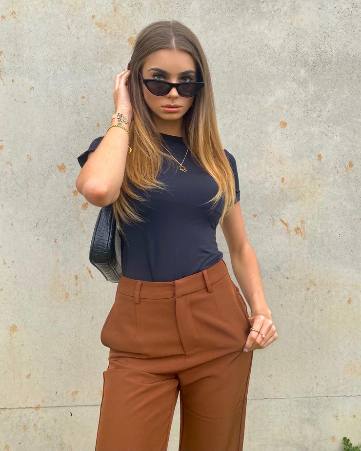 Picture of Sarah Leonard