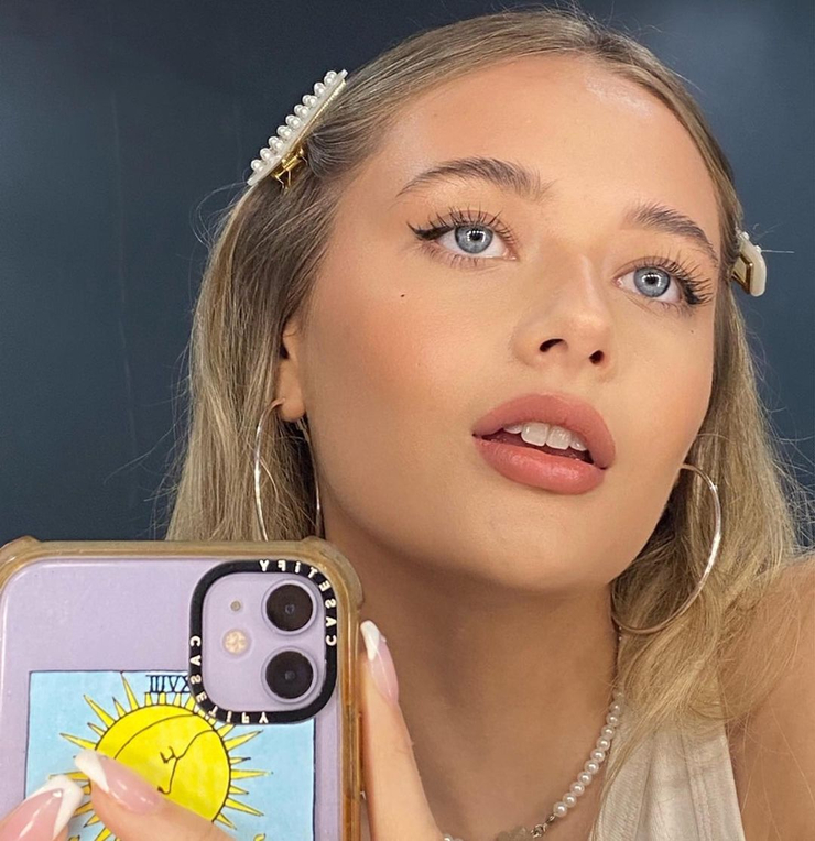 Reylynn Caster image