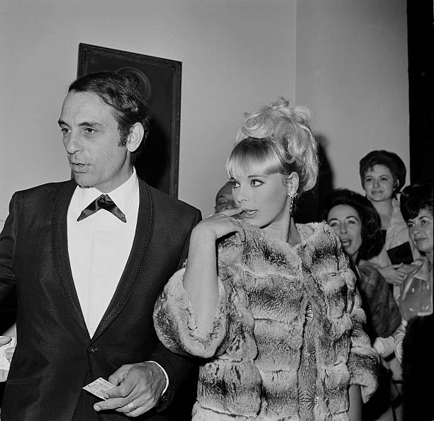 Joe Hyams, Elke Sommer