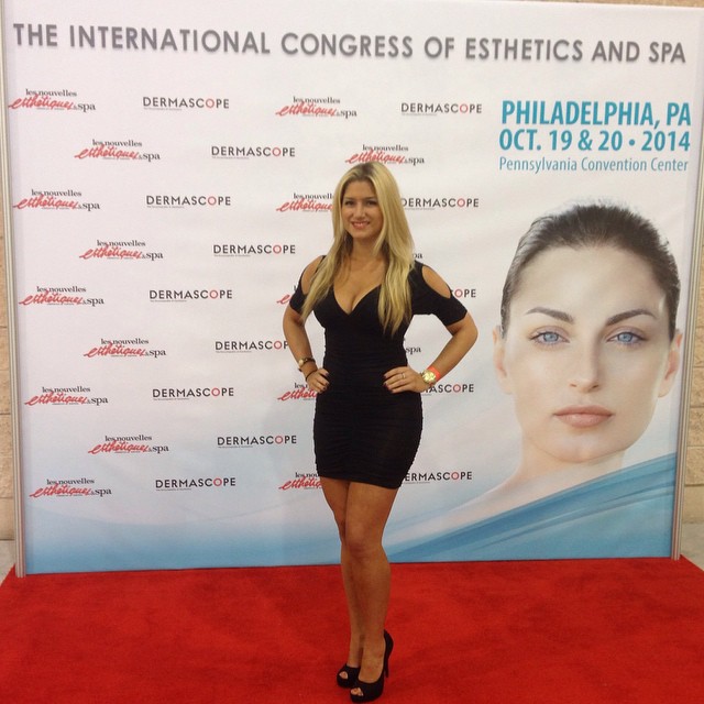 Picture of Elise Mosca.