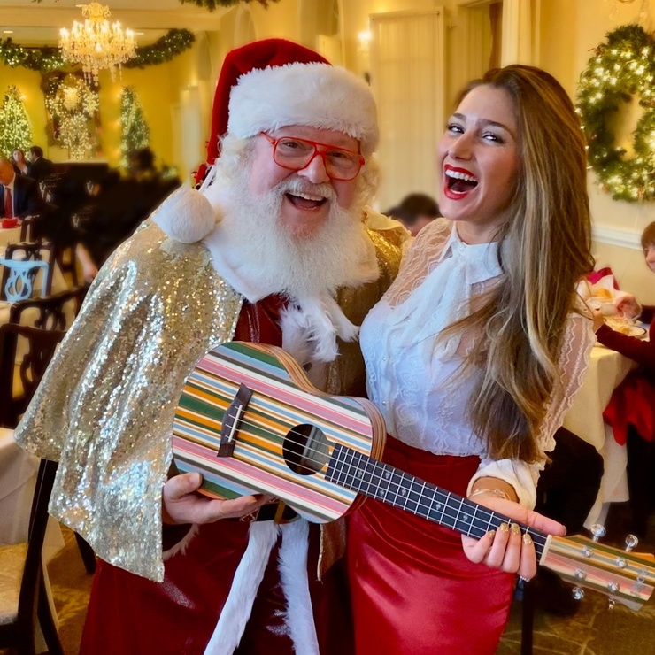 Picture of Elise Mosca.