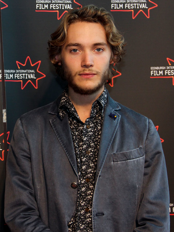 Picture of Toby Regbo