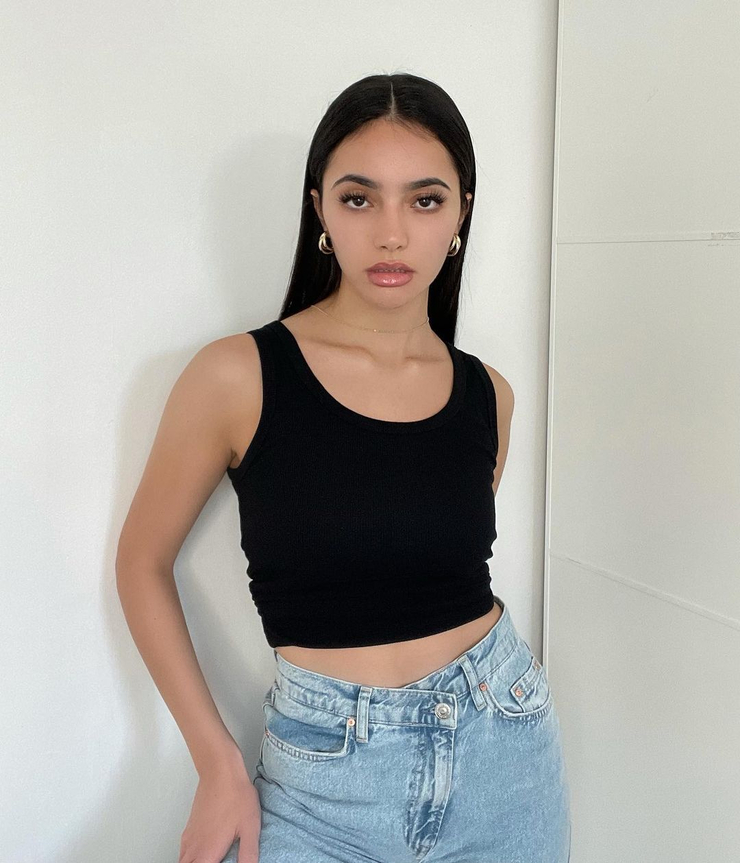 Picture of Azra Ciftci