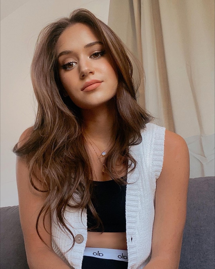 Image of Riley Lewis