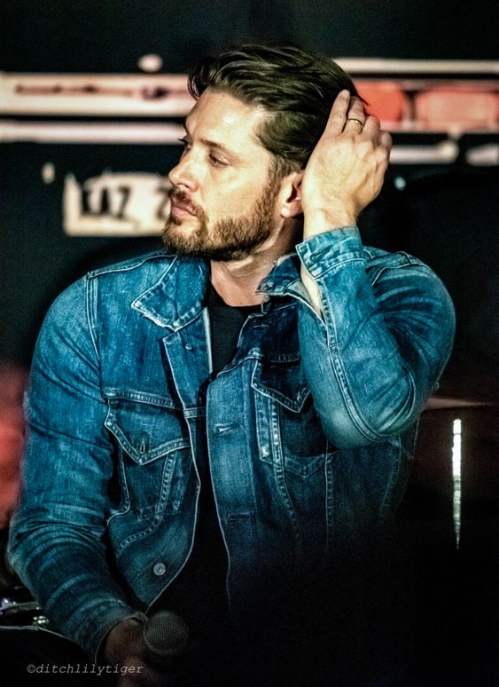 Jensen Ackles picture