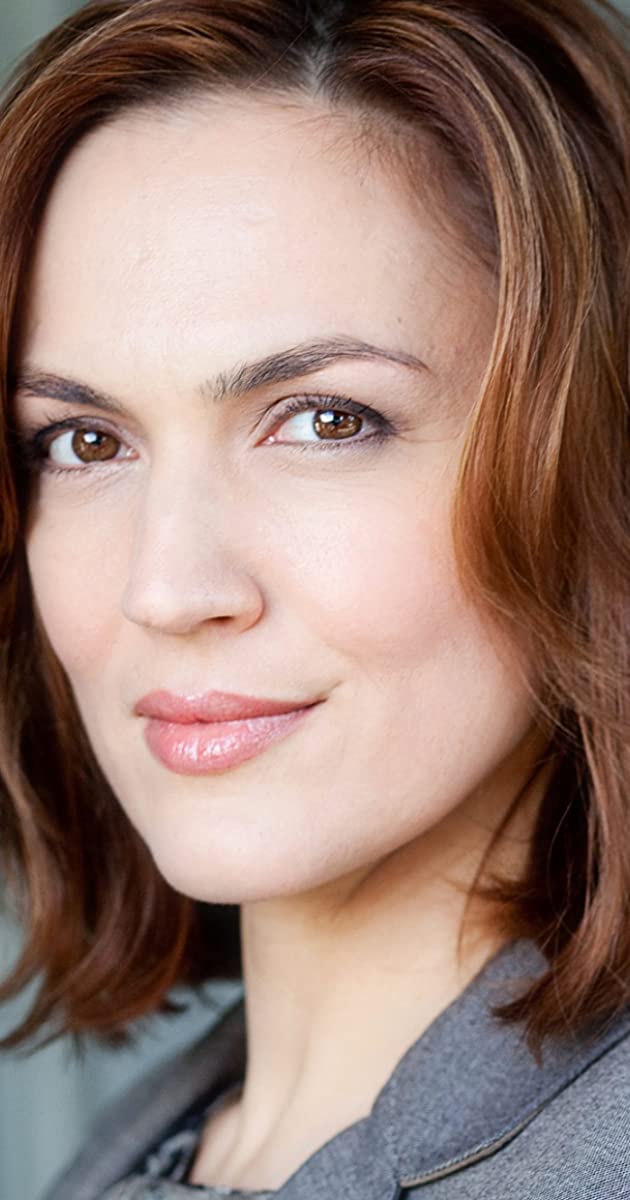 Picture of Lesley Fera