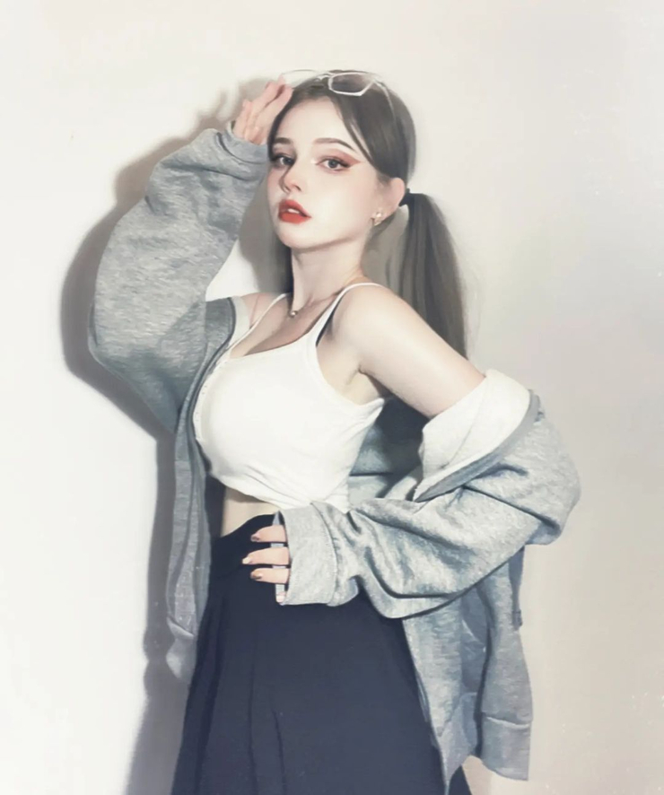 Anna Pan (Anzai) picture