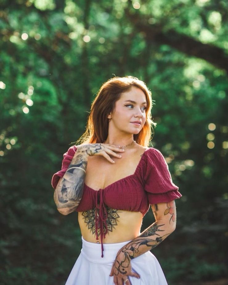 Picture of Deanna James