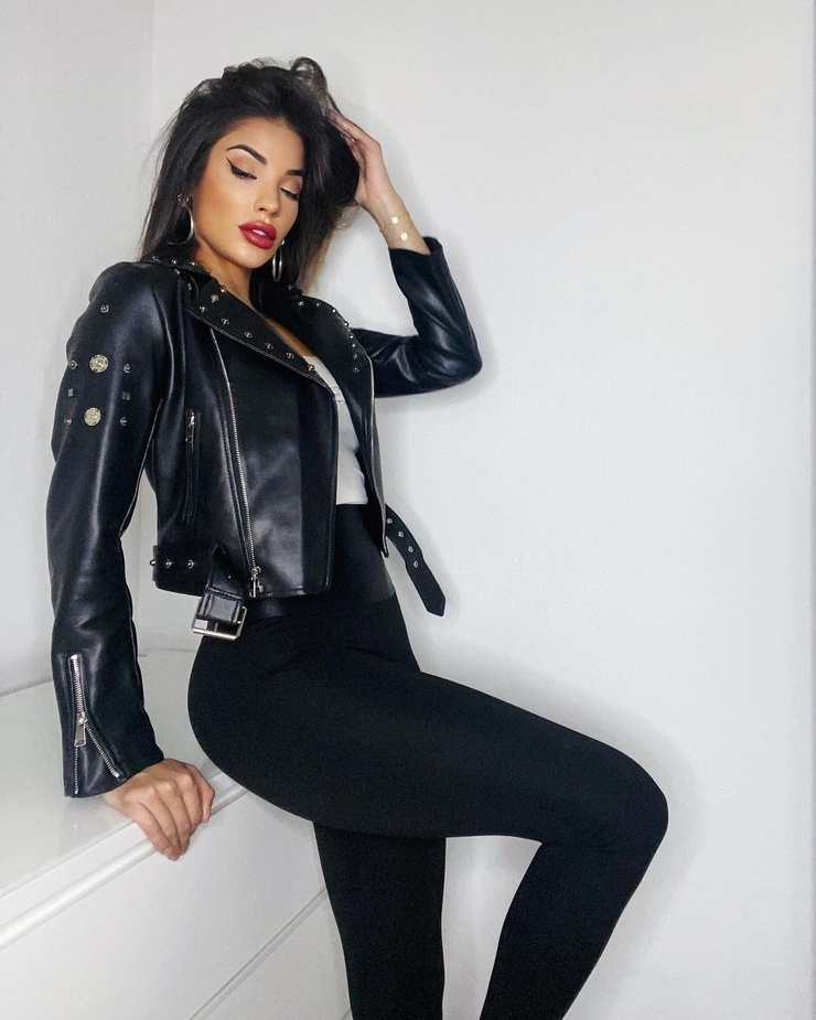Image of Sabrina Calvo