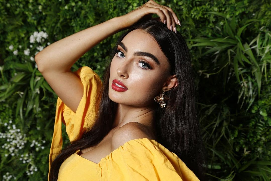 Picture of Paris Raine