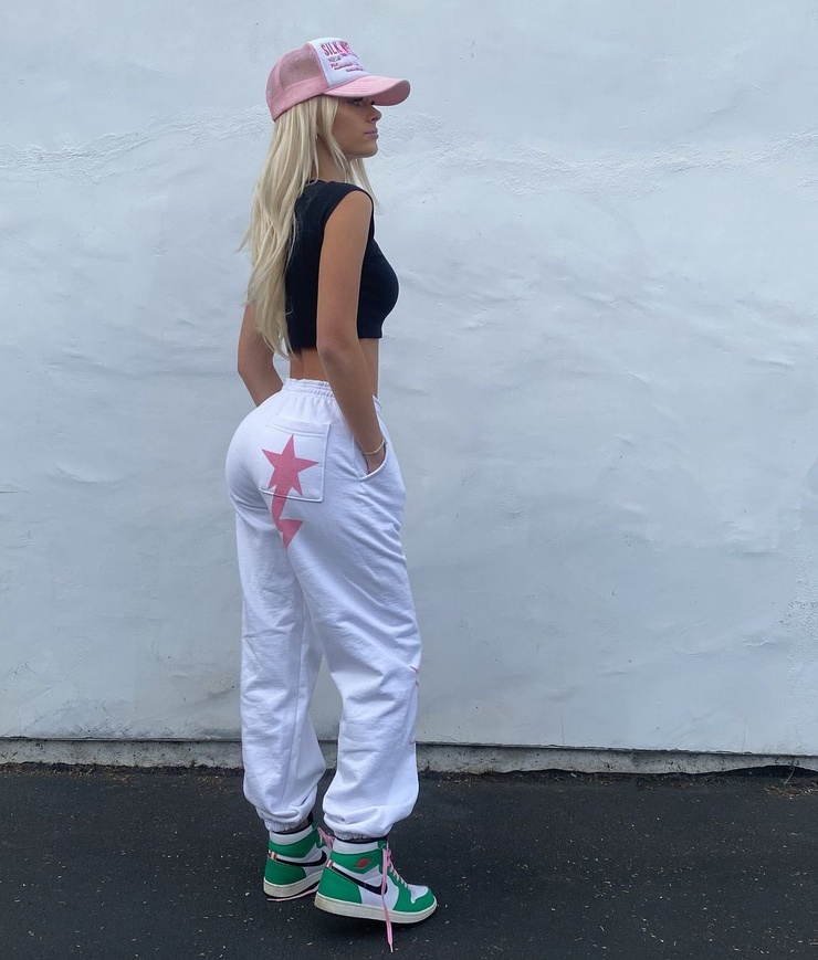 Image of Sydney Jade