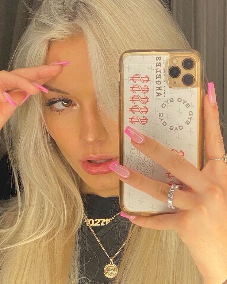 Picture of Sydney Jade