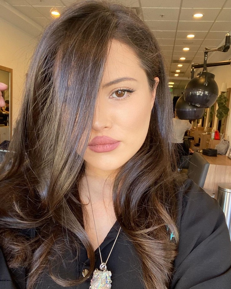 Natasha Slayton picture