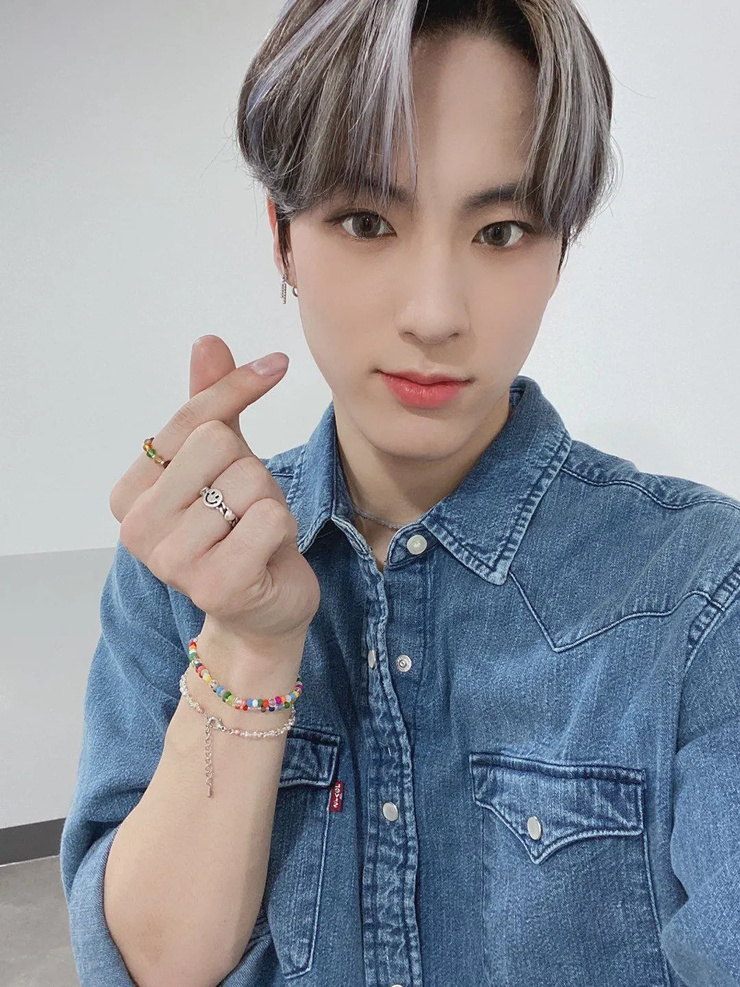 Picture of Son Young Jae