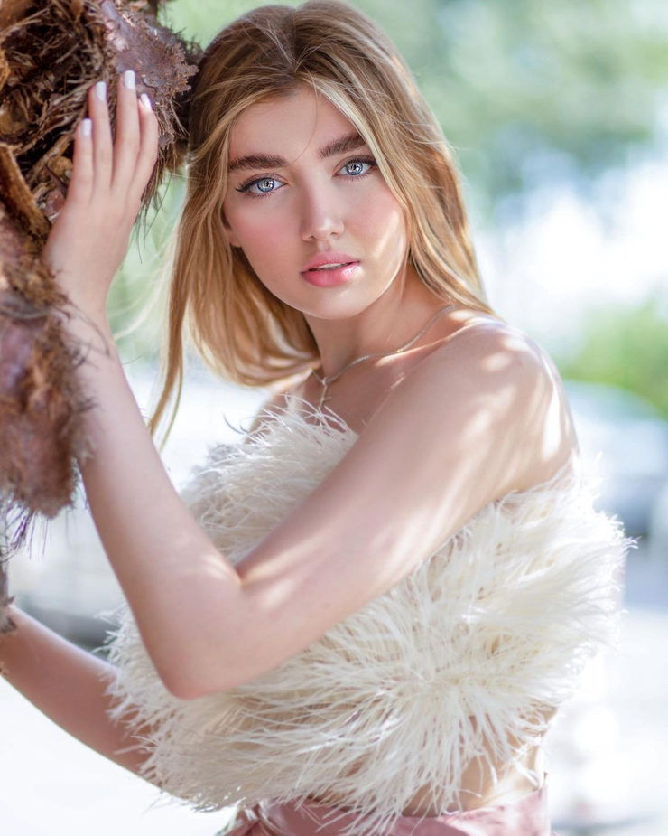 Negin Haghdost picture