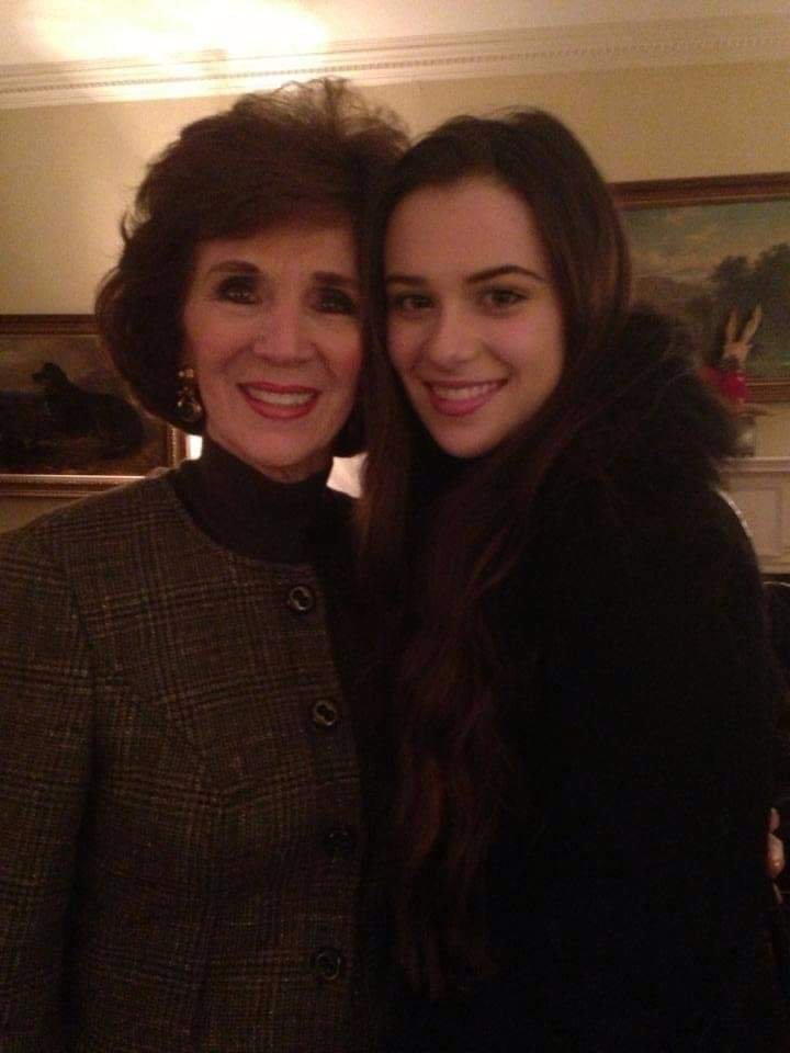 Caitlin Beadles picture