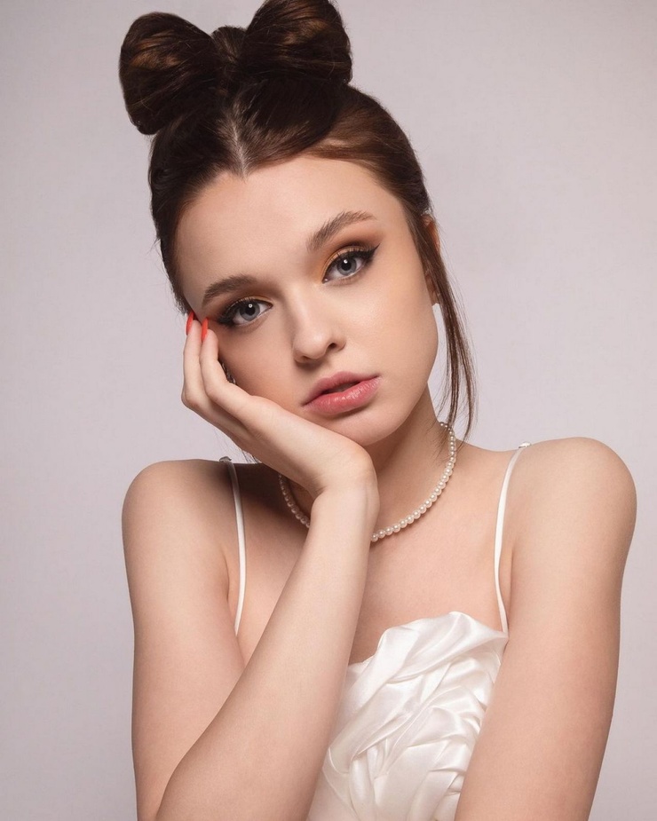 Picture of Reese Hatala