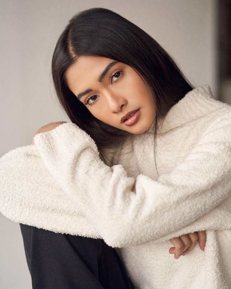 Picture of Thuzar Wint Lwin