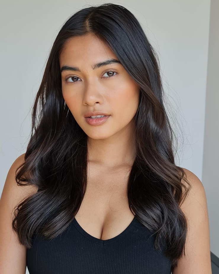 Picture of Thuzar Wint Lwin