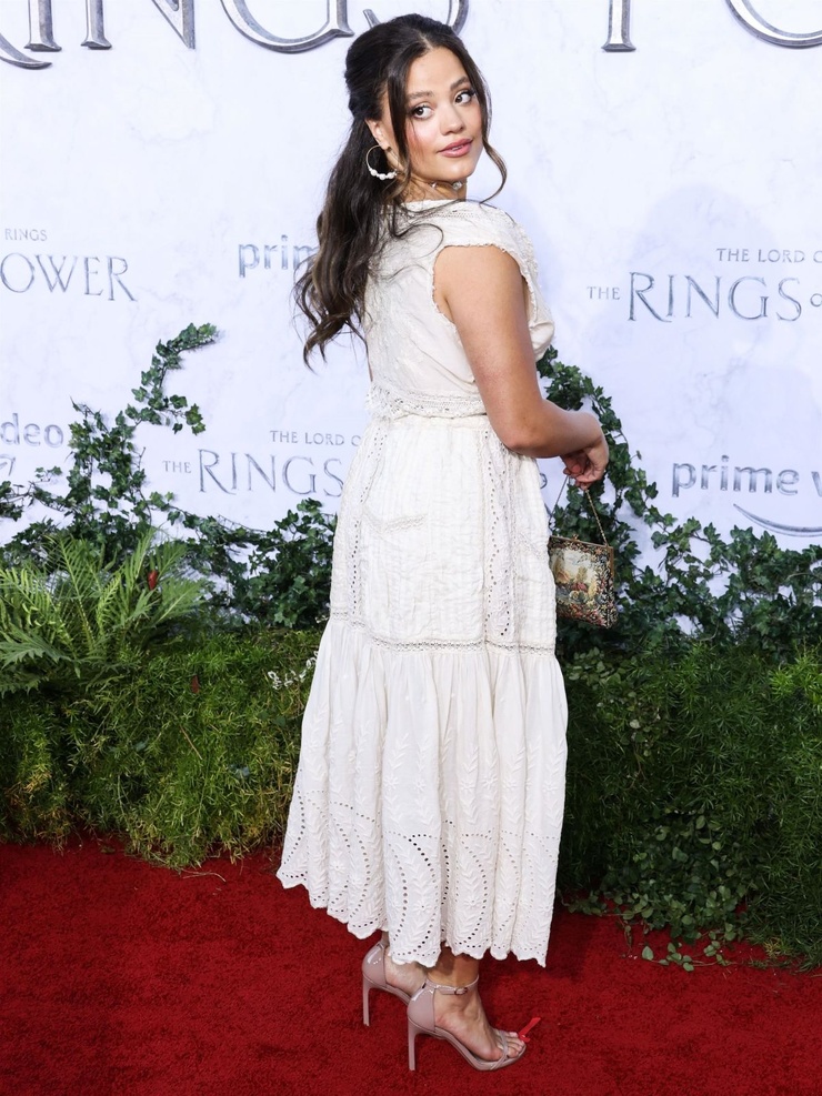 Picture of Sarah Jeffery