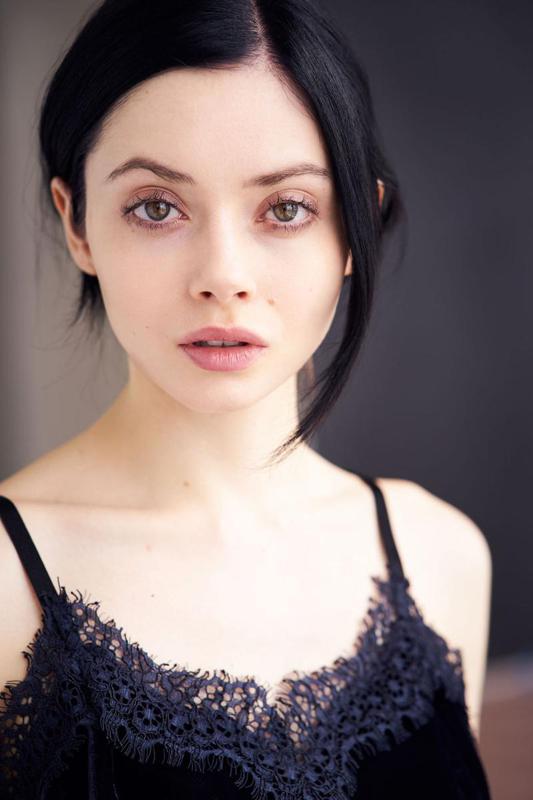 Picture of Alina Lee