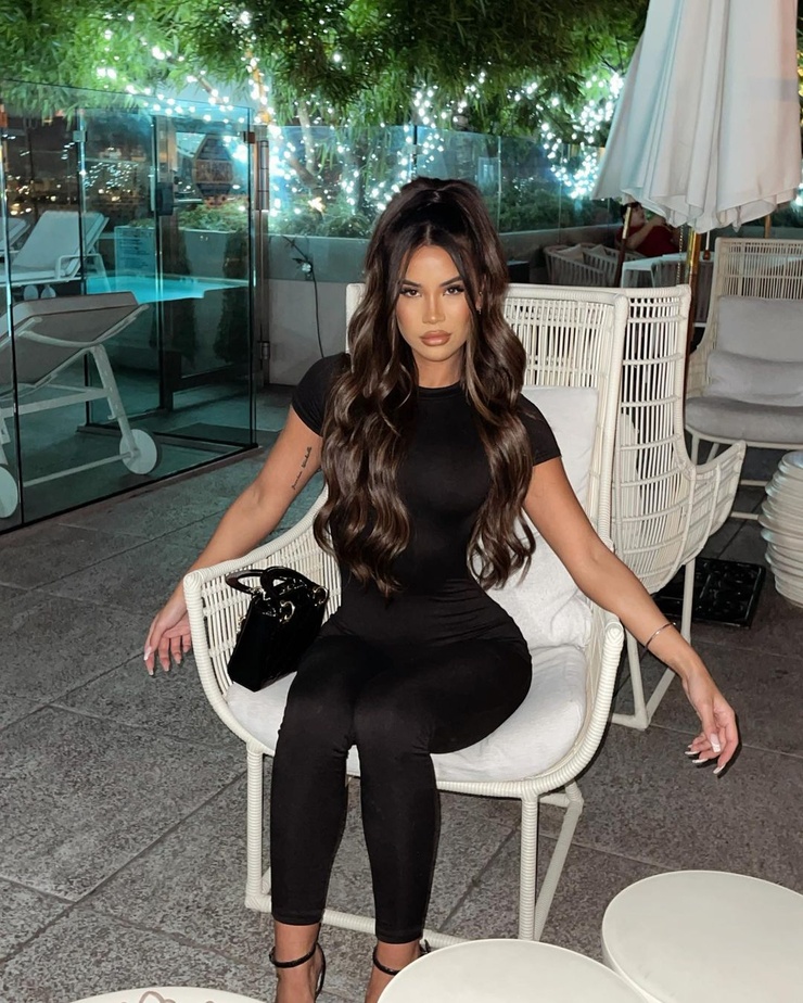 Picture of Samantha Rayner II