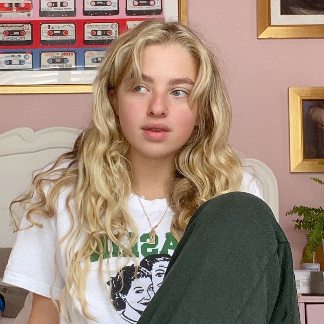 Image of Anais Gallagher