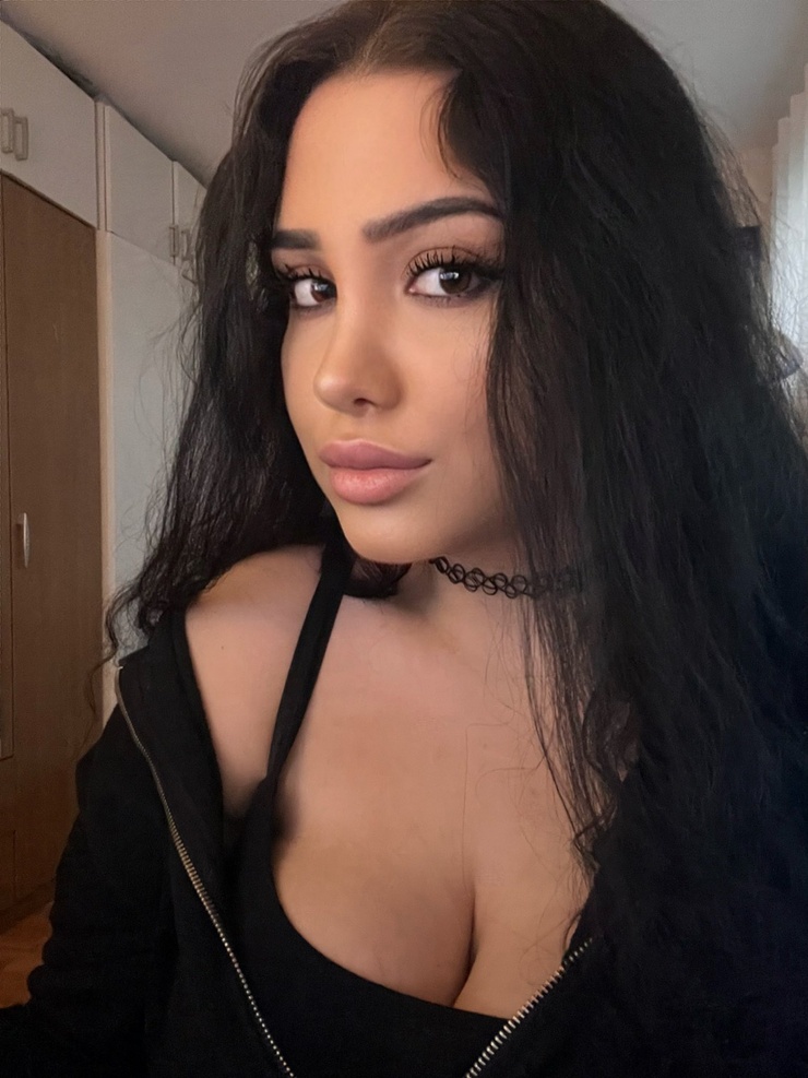 Yasi Lisches picture