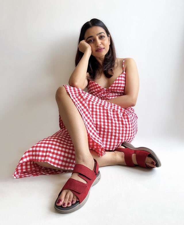 Radhika Apte picture