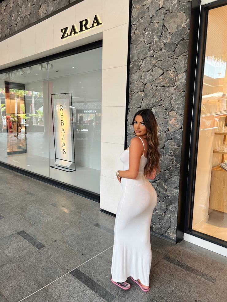 Picture of Amber Phillips.