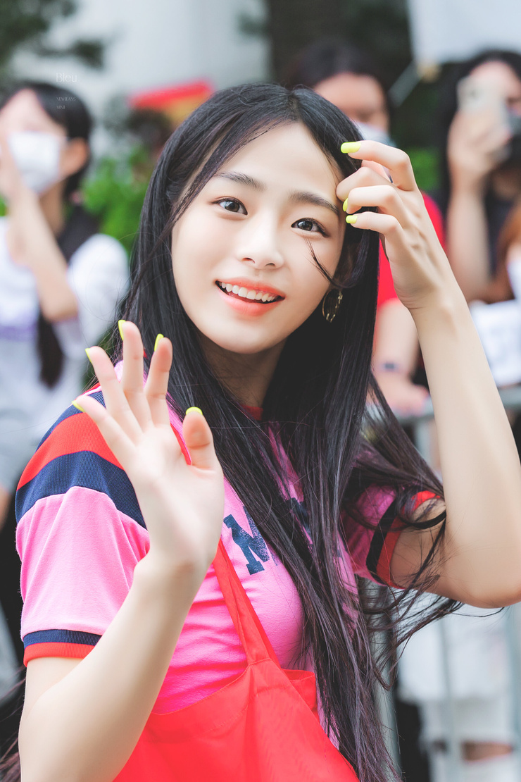 Picture of Minji Kim