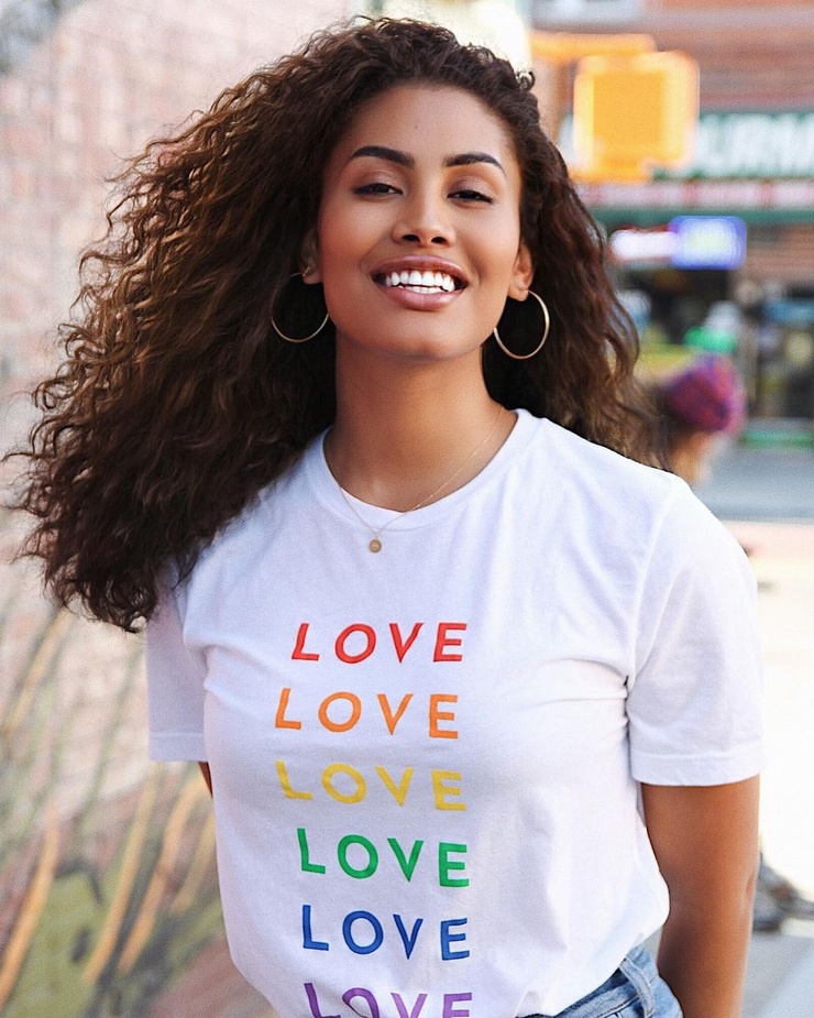 Picture of Leyna Bloom