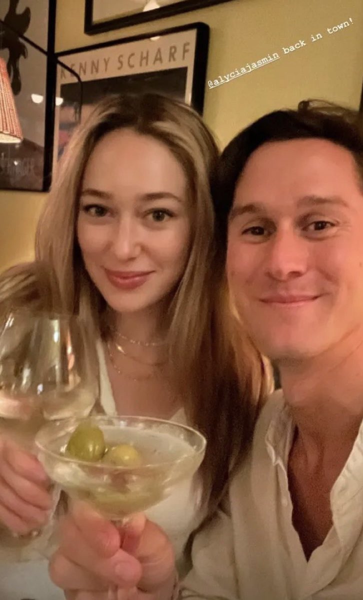 Picture of Alycia Debnam Carey