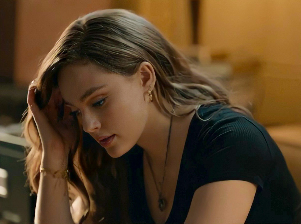 Picture of Danielle Rose Russell