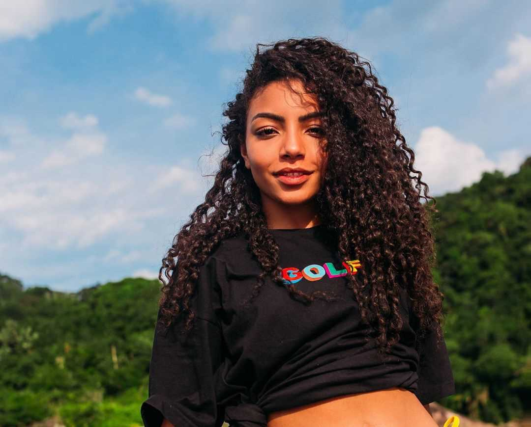 Picture of Any Gabrielly