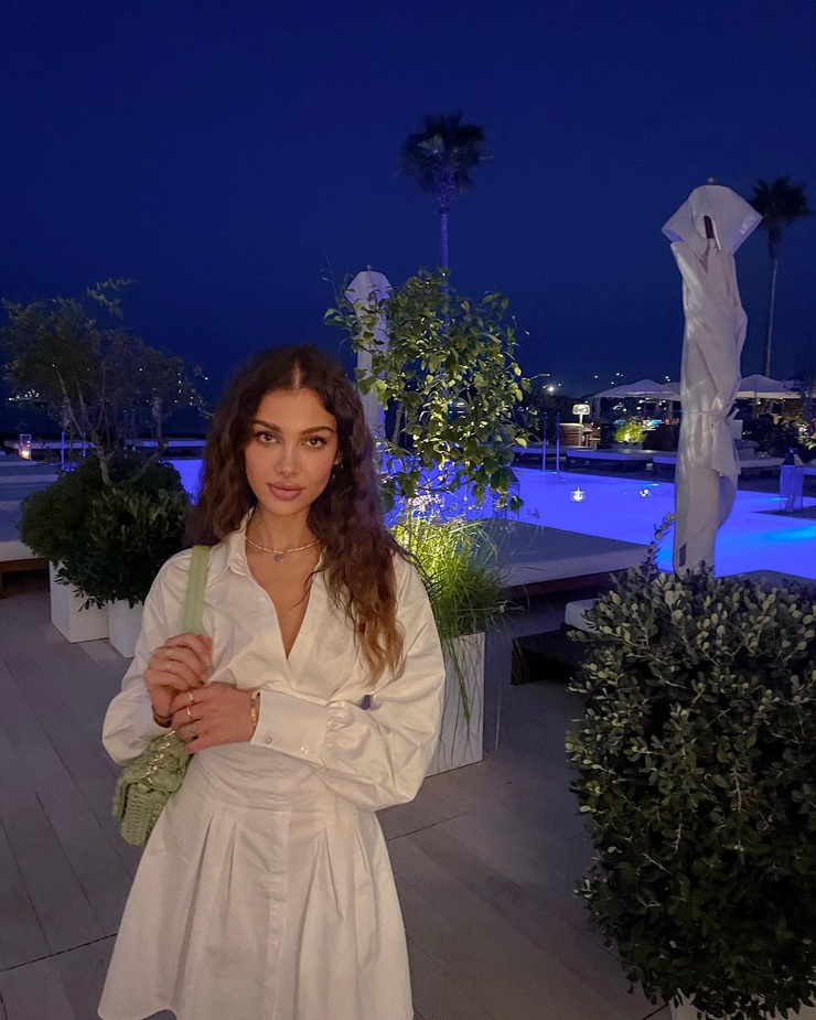 Picture of Seezan (model)