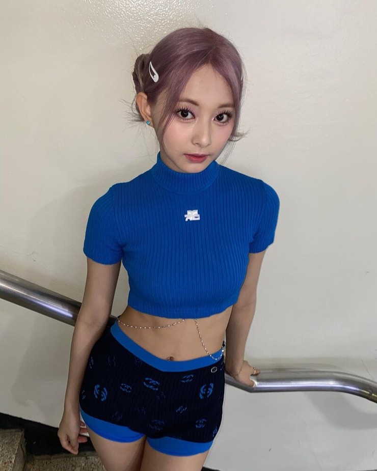 Picture of Chou Tzu-yu (Tzuyu)