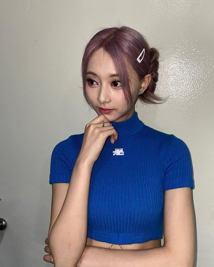 Picture of Chou Tzu-yu (Tzuyu)