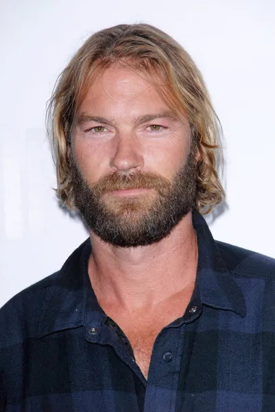 Andrew Wilson picture