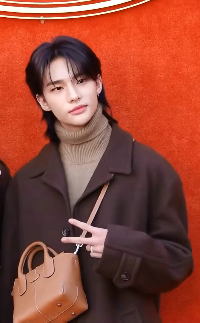 Picture of Hyun-Jin Hwang