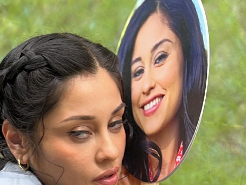 Picture of Yvette Monreal