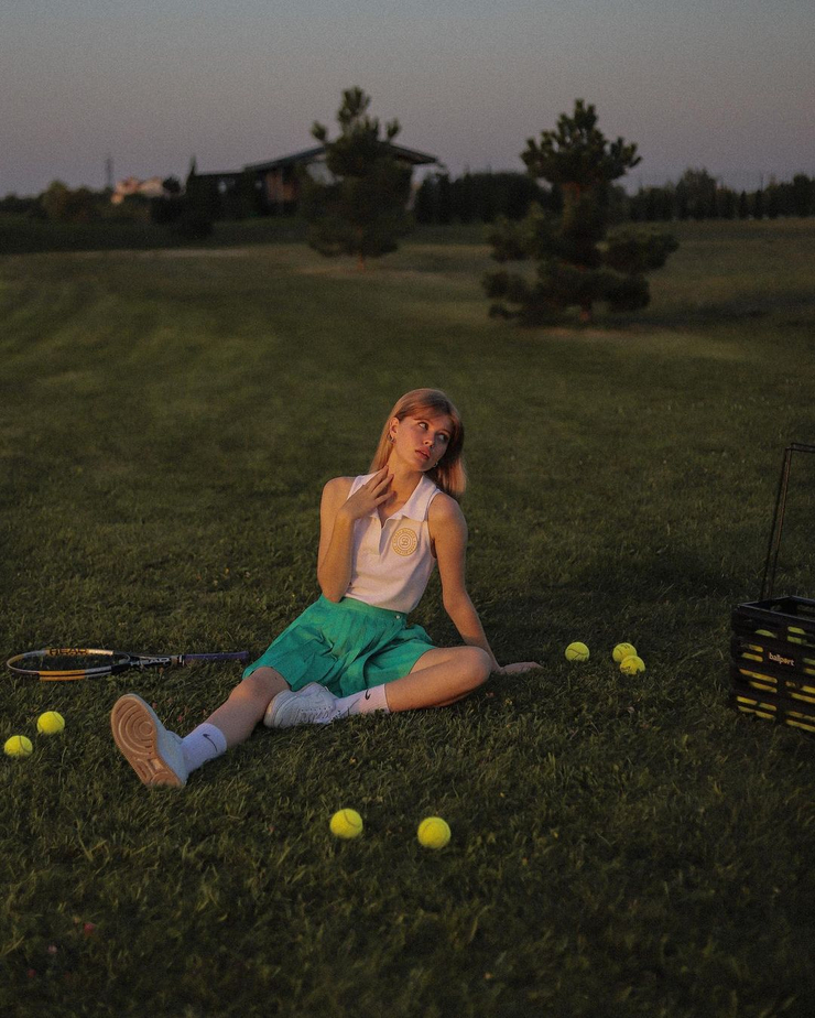 Picture of Luna (model)