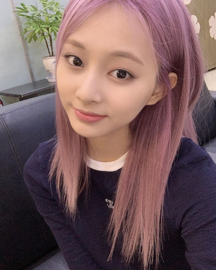 Picture of Chou Tzu-yu (Tzuyu)