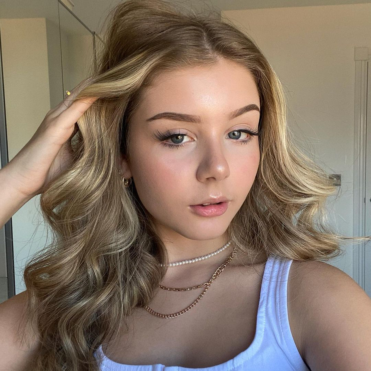 Picture of Darcey Angel