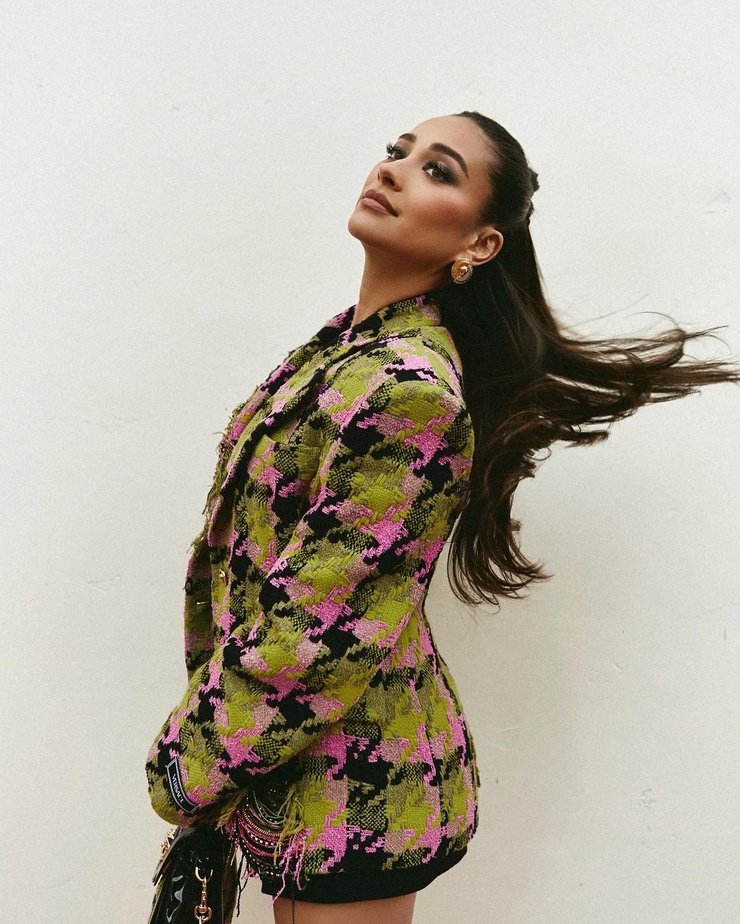 Picture of Shay Mitchell